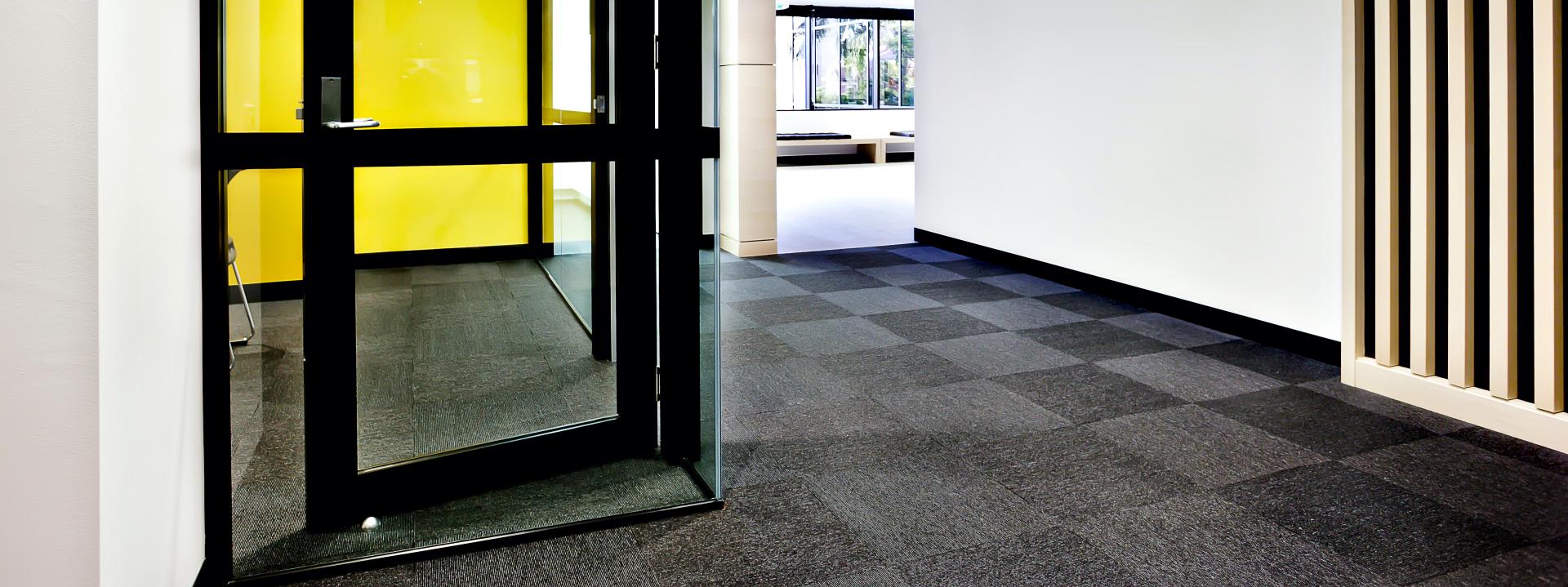 Lattianpäällystystyöt - Lakeuden Lattia Oy